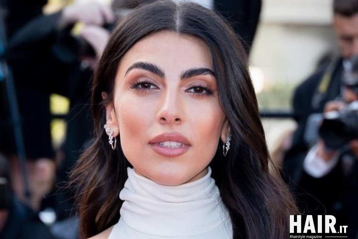 Giulia Salemi manda tutti in visibilio con il suo look arancione. L ...